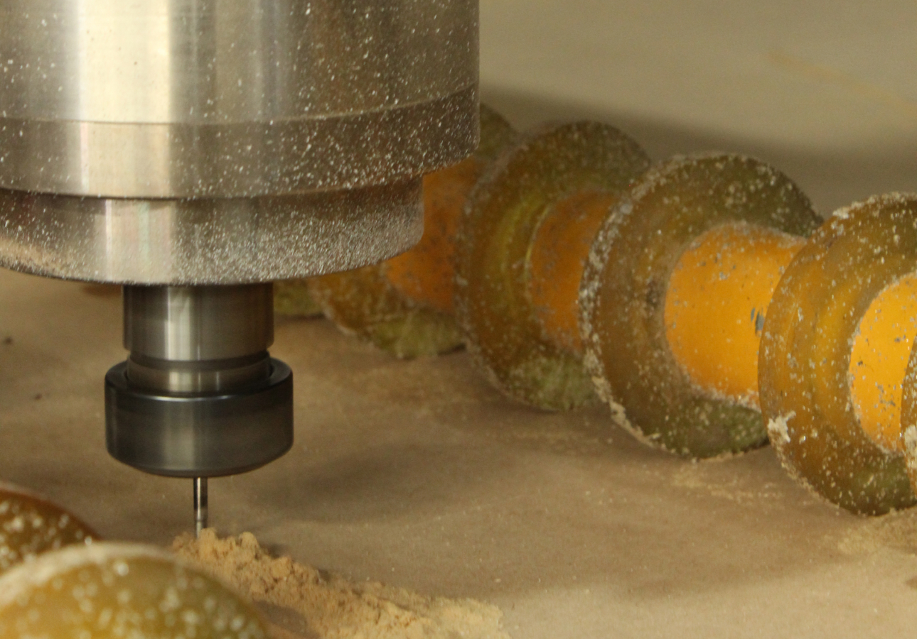 Corte router CNC en Monterrey - Once Creativos | Agencia de Servicios